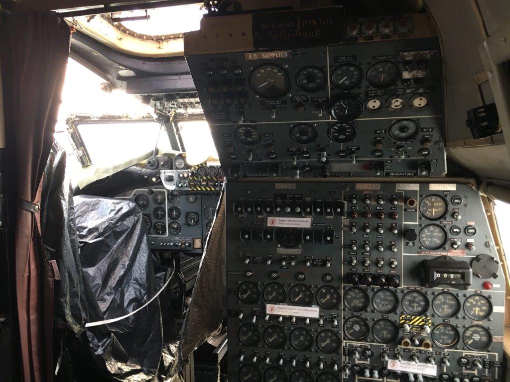 Avro Shackleton – Royal Air Force Flight Engineer & Air Engineer ...