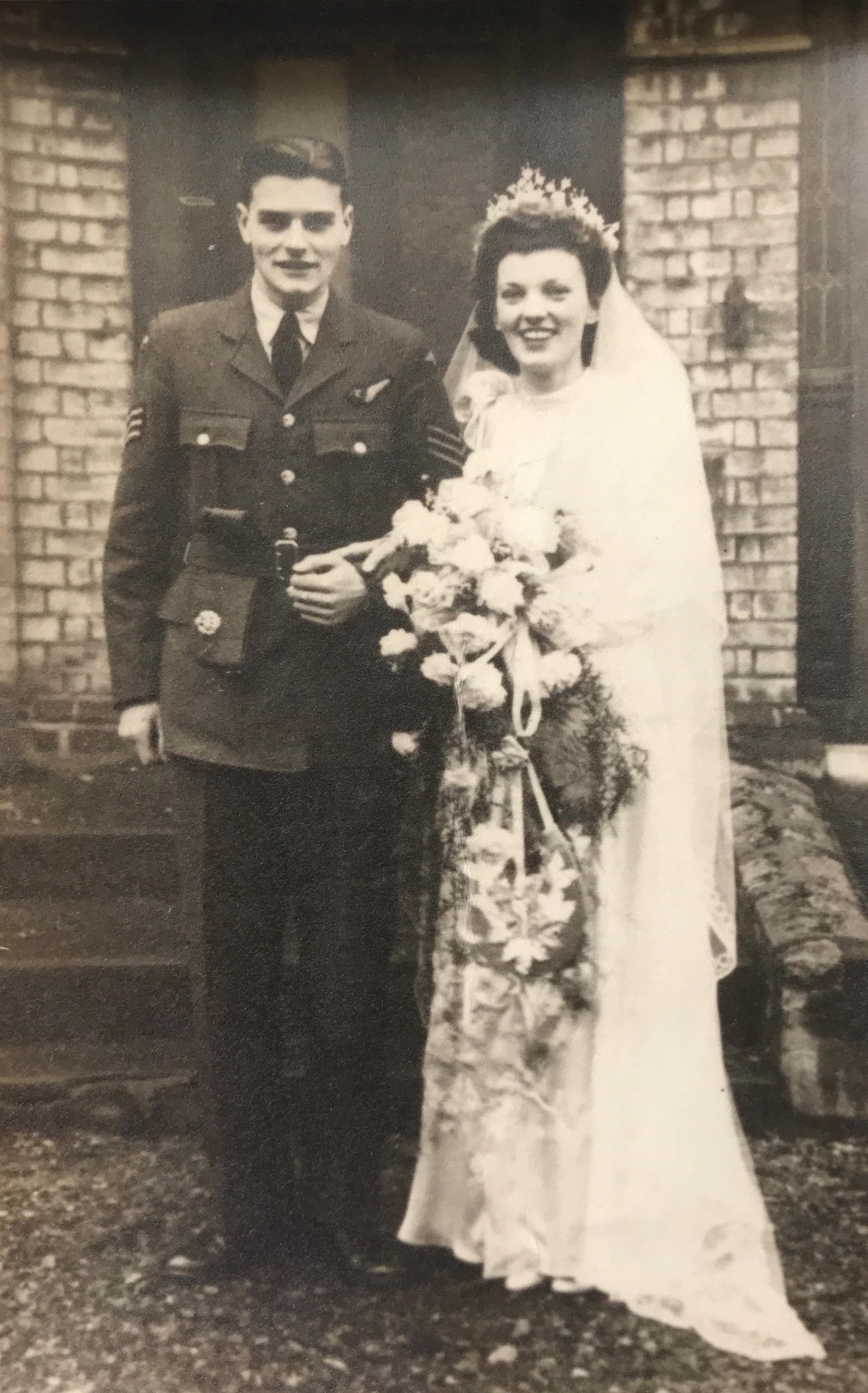 WO James Hubbard – Royal Air Force Flight Engineer & Air Engineer ...