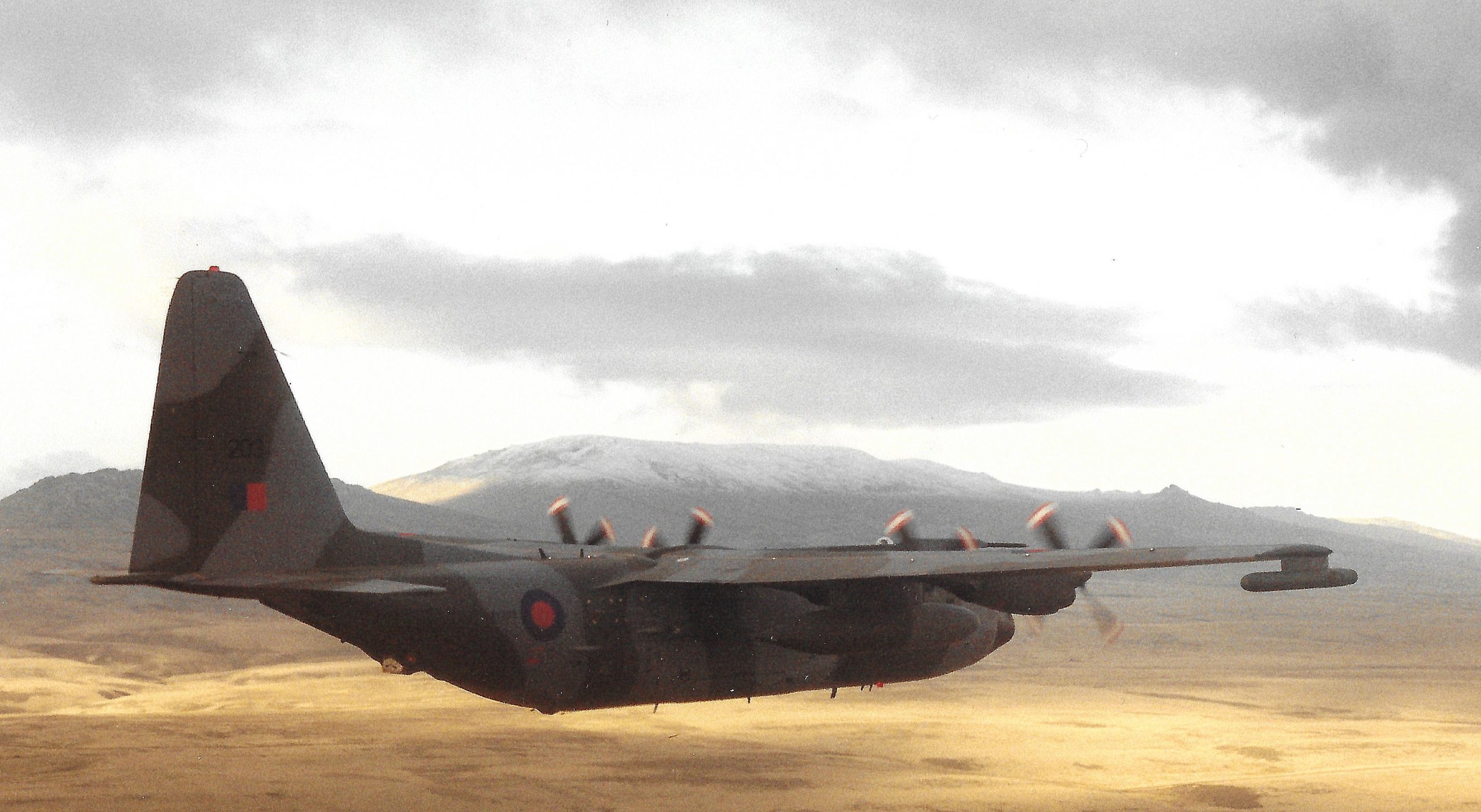C130 South Atlantic – Royal Air Force Flight Engineer & Air Engineer ...