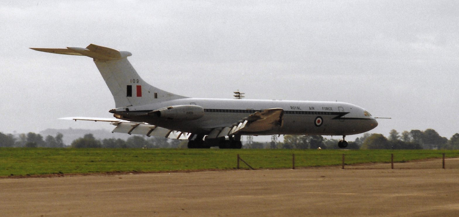 Vickers VC10 – Royal Air Force Flight Engineer & Air Engineer Association