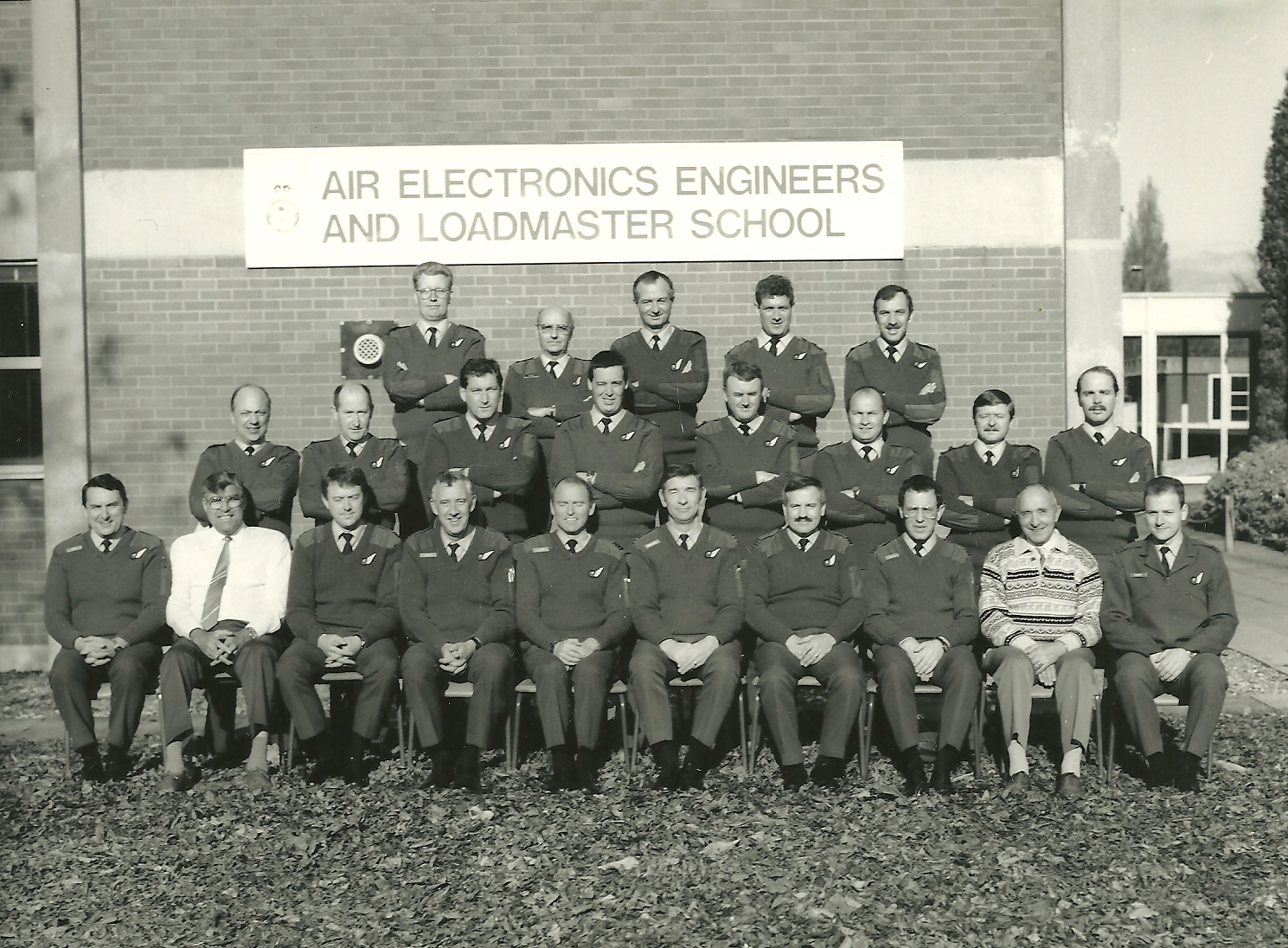 6 FTS Staff – Royal Air Force Flight Engineer & Air Engineer Association