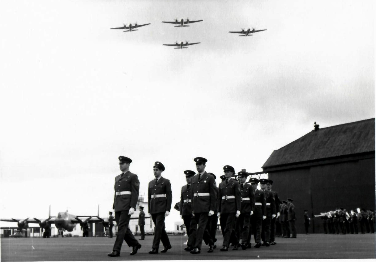 Air Electronics & Air Engineer School RAF Topcliffe – Royal Air Force ...